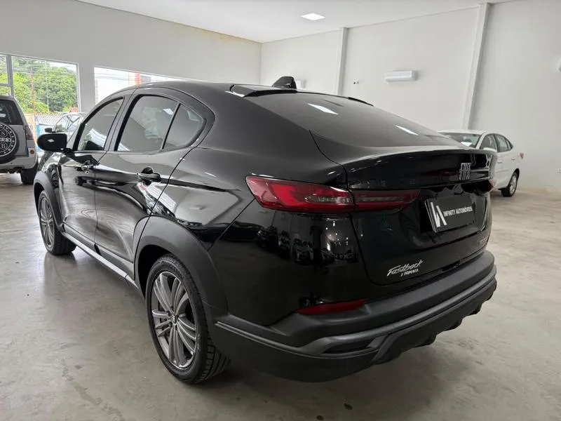Fiat Fastback 1.0T 12v Preto 2024 Cuiabá - MT - 25927 Carros da Net